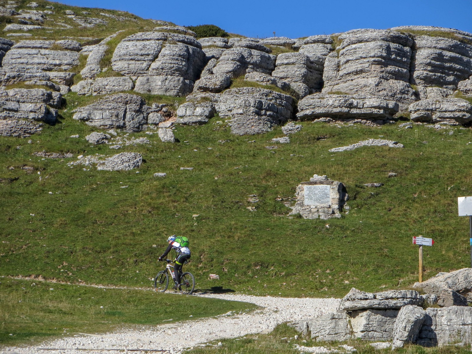 Monte Fior - La città di roccia - nest.bike Percorsi e Itinerari in MTB ...
