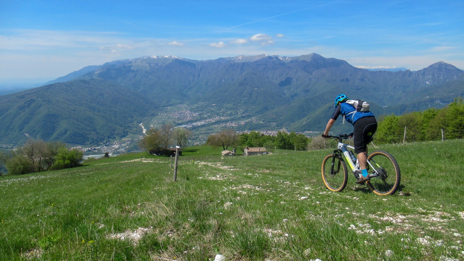 Pianezze e Col Balcon - nest.bike Percorsi e Itinerari in MTB e gravel